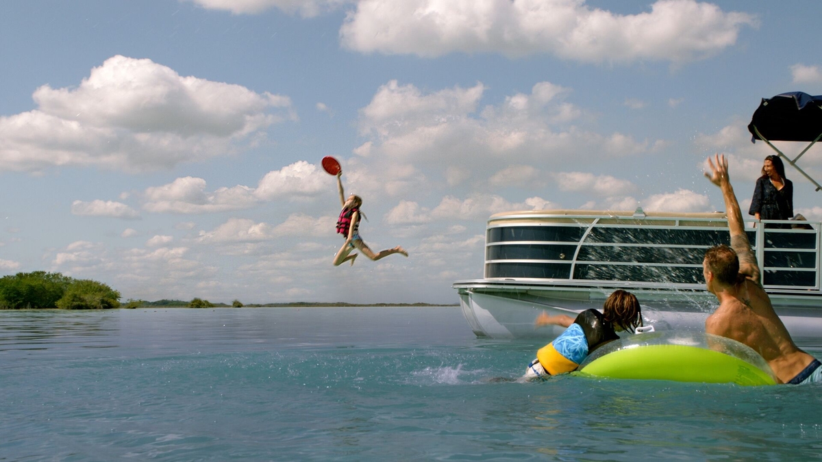 7 Types of Lake Boats (and How to Stay Safe)| Boat Ed®