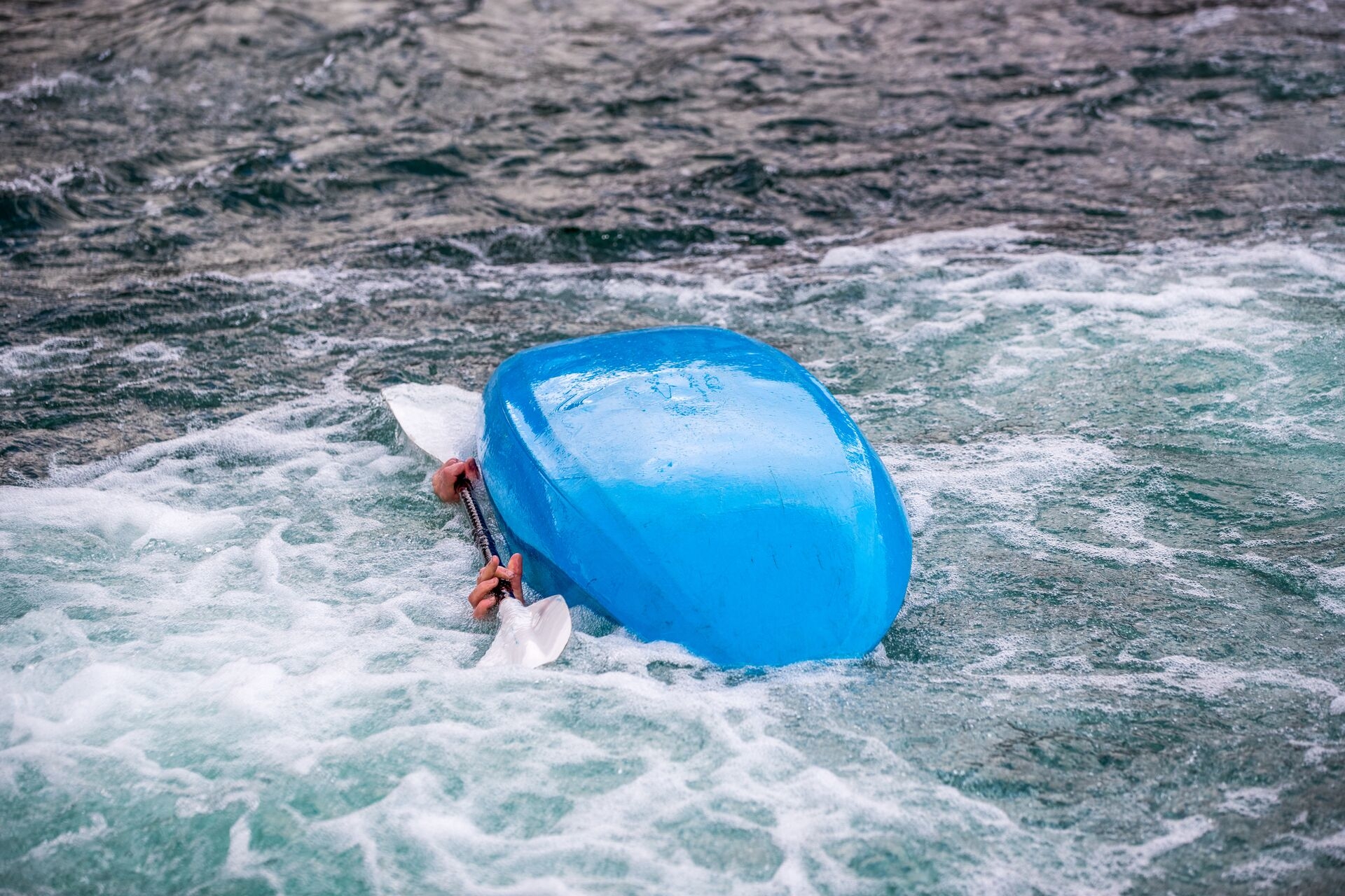 Capsizing a Canoe or Kayak: What to Do If it Happens | Boat Ed®
